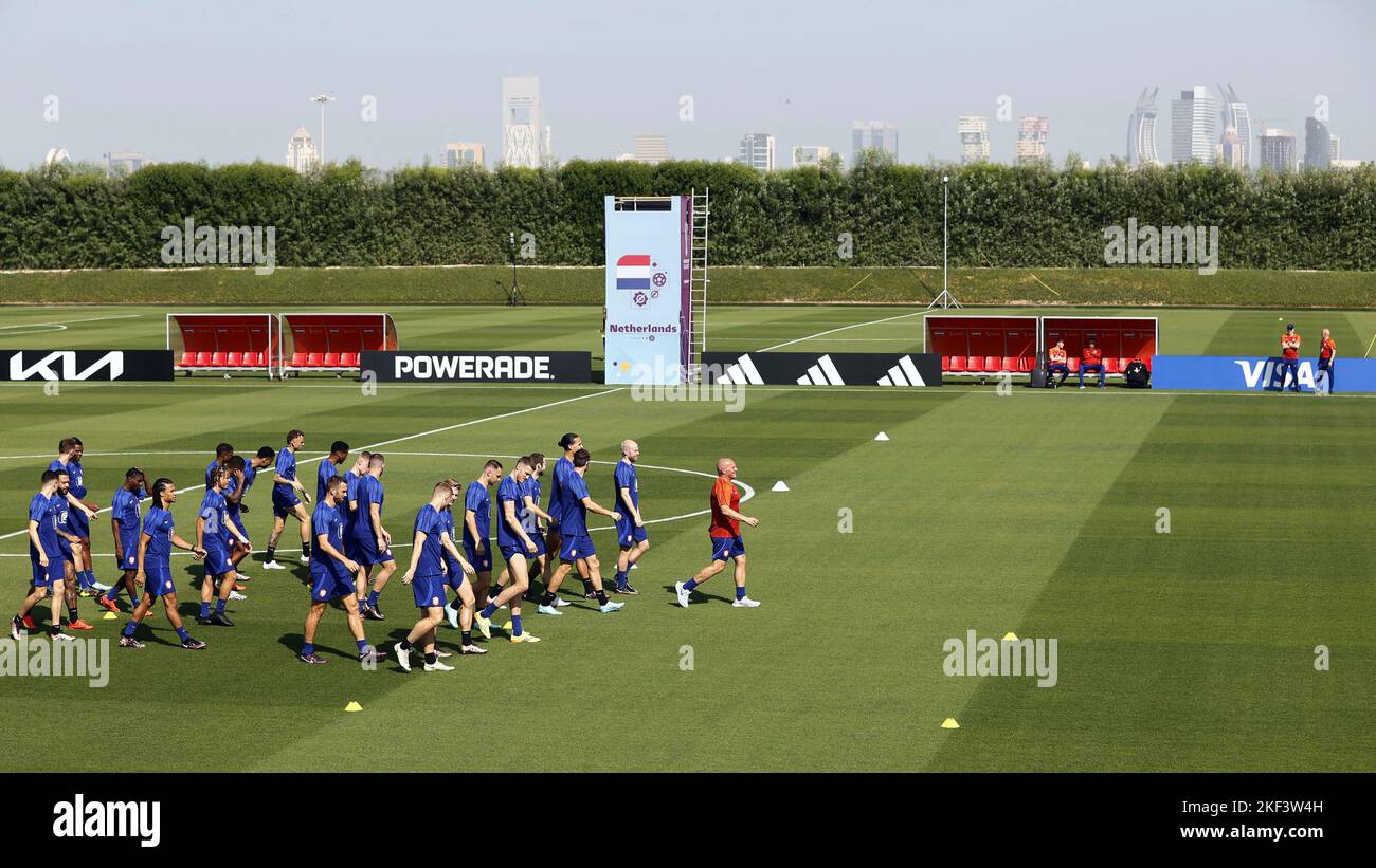 Doha, Qatar. 16th Nov, 2022. DOHA - Players of the Netherlands national ...