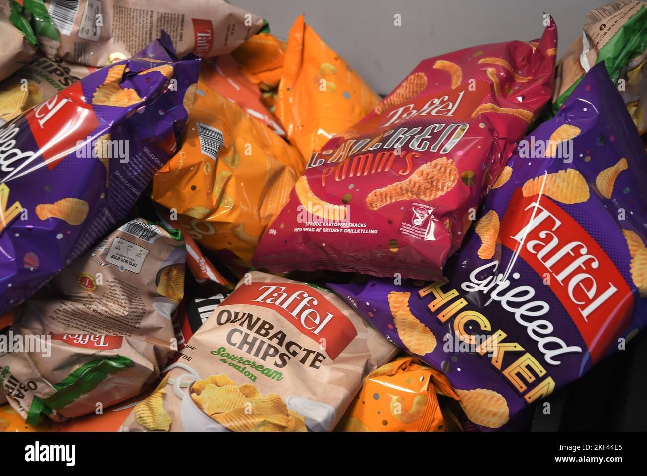 Taffel grilled chicken hi-res stock photography and images - Alamy