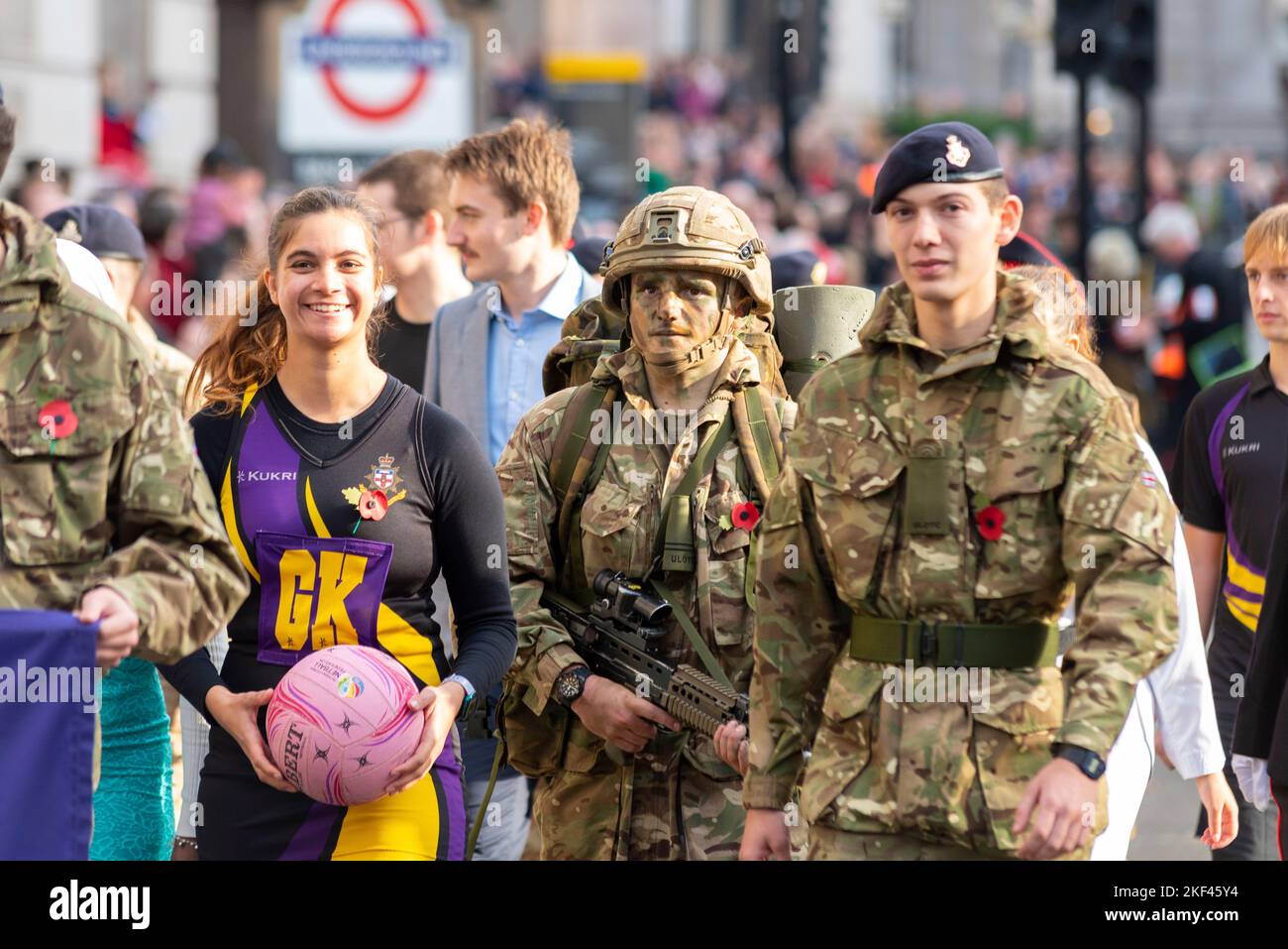 British army training young hi-res stock photography and images - Alamy