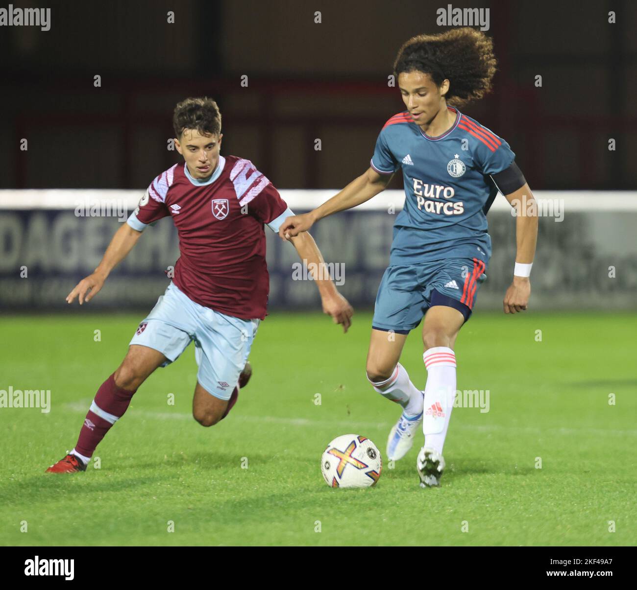 DAGENHAM ENGLAND - NOVEMBER 15 :L-R Gjival Zechiel of Feyenoord and ...