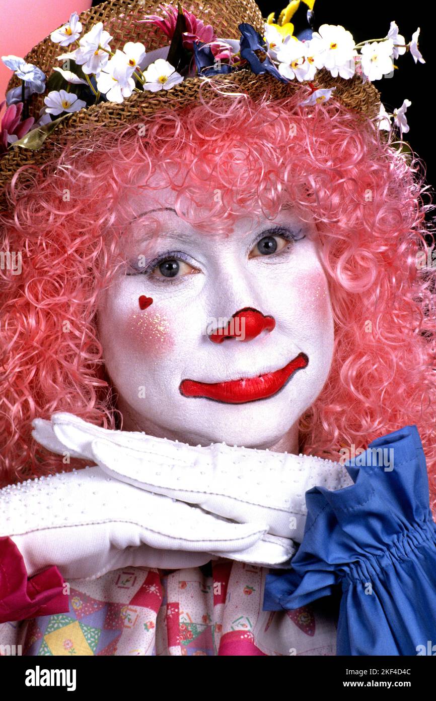 Clown frau hi-res stock photography and images - Alamy