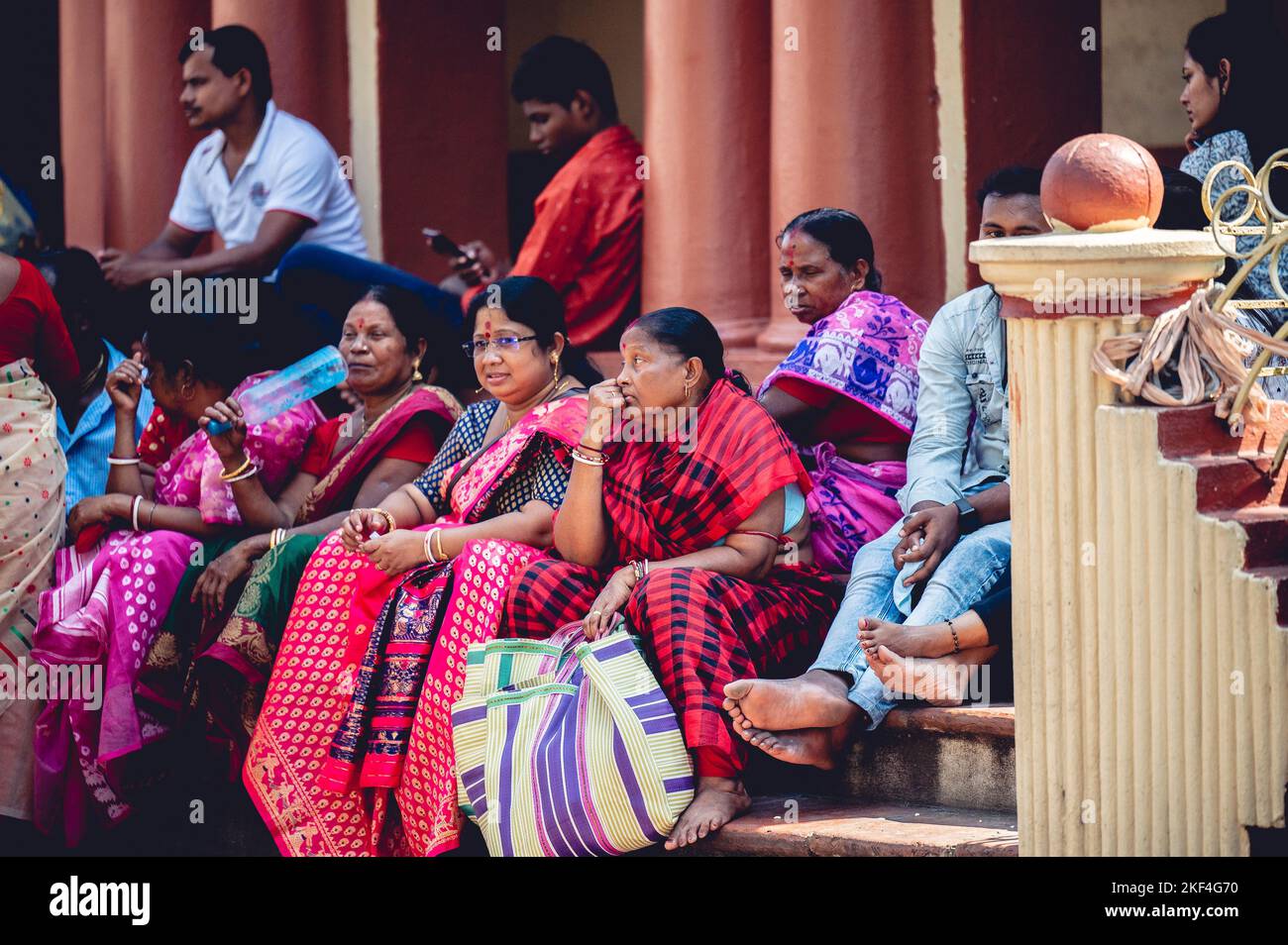 The Indian Hindu women worshipers at the Hindu Dakshineswar Kali Temple ...