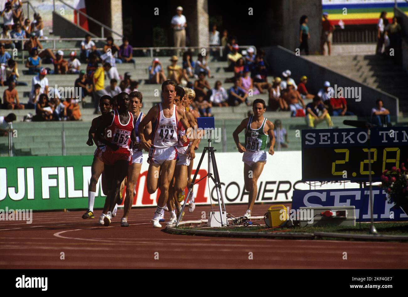 Britain's Steve Crabb, no.422, in action during the 1500m Stock Photo ...