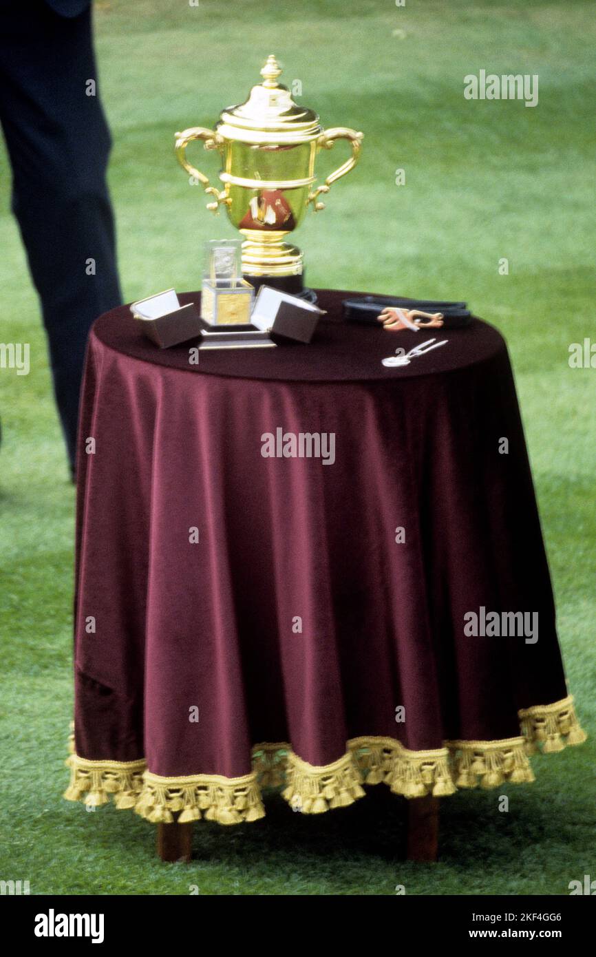 The King George VI and Queen Elizabeth Stakes diamond trophy Stock ...