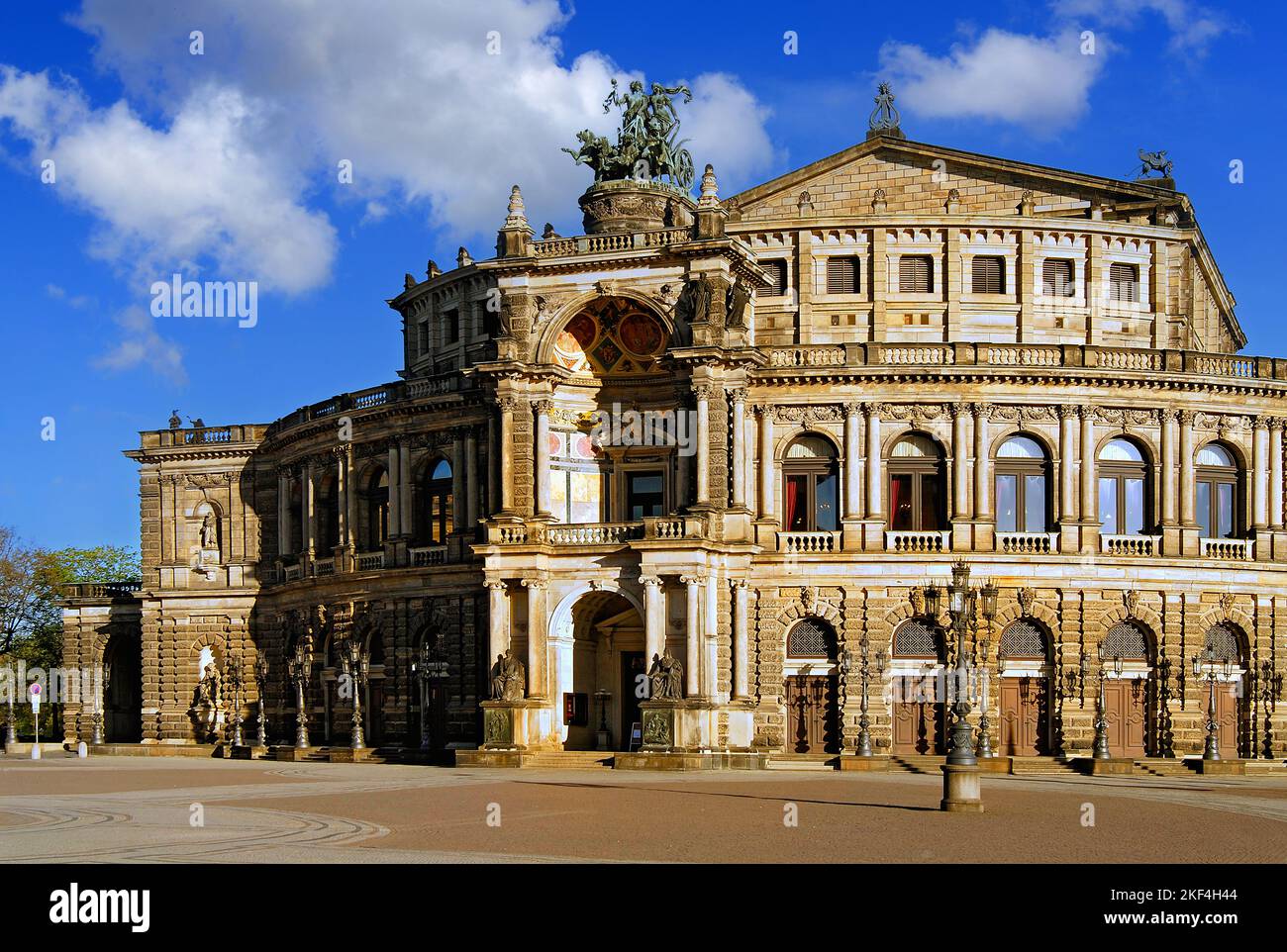 Die Semperoper in Dresden, Semper-Oper, Sachsen Stock Photo - Alamy