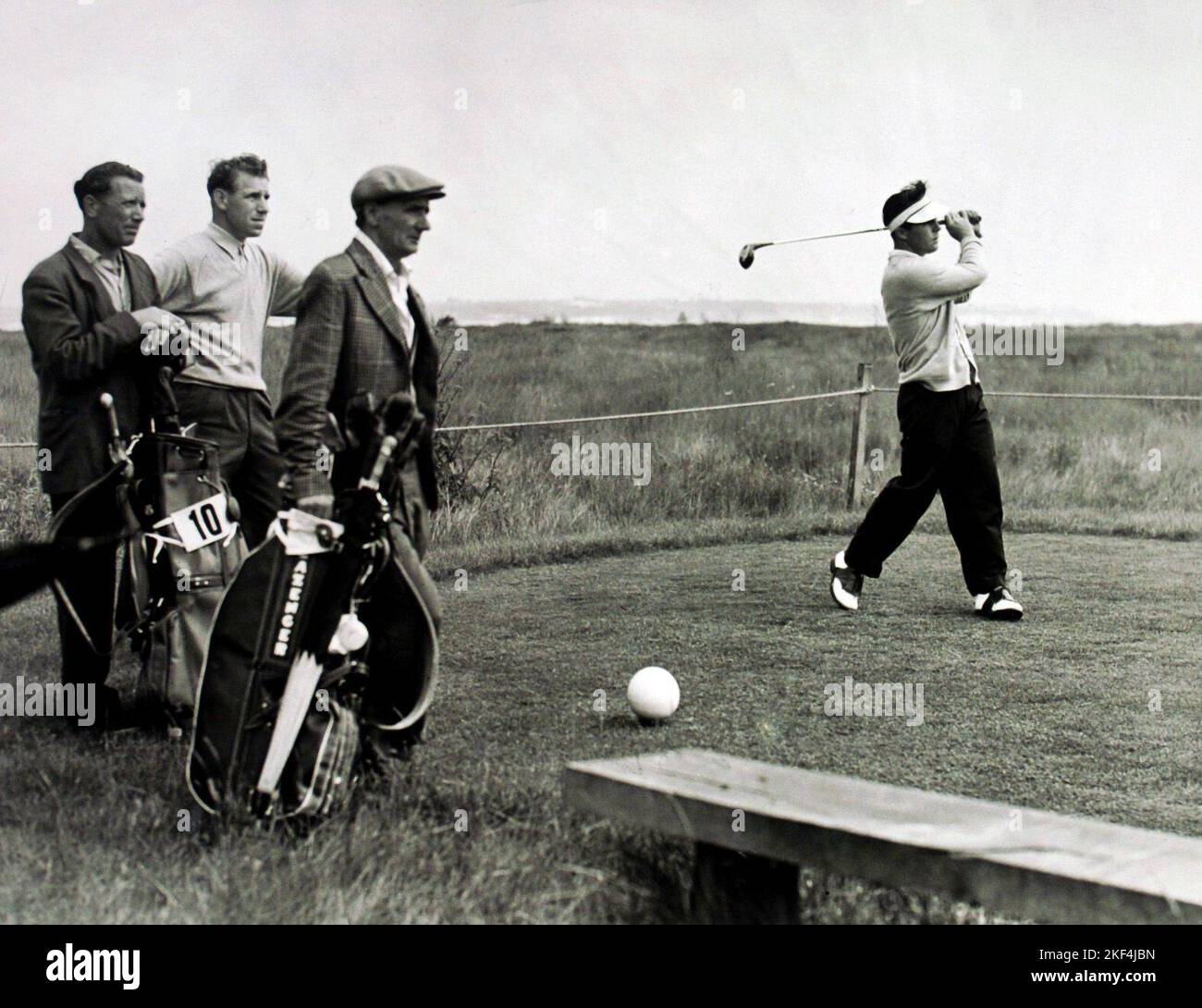 South African golfer Gary Player in action Stock Photo - Alamy