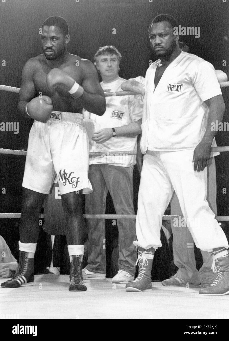 Marvis Frazier, left, with his father, former heavyweight world ...