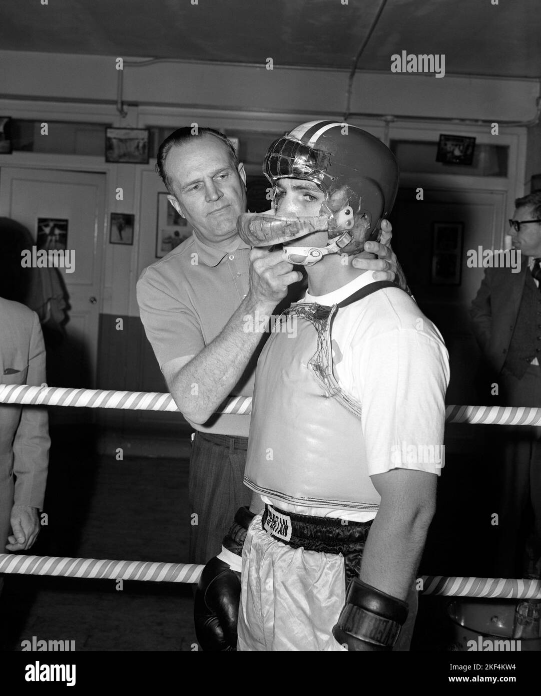 American Middleweight Don Fullmer, who fights Great Britain's Terry ...