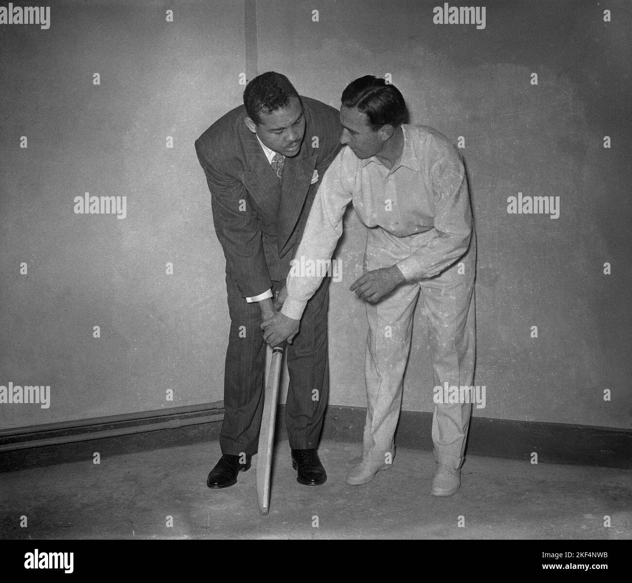 World Heavyweight champion Joe Louis, who is in London to appear at the ...