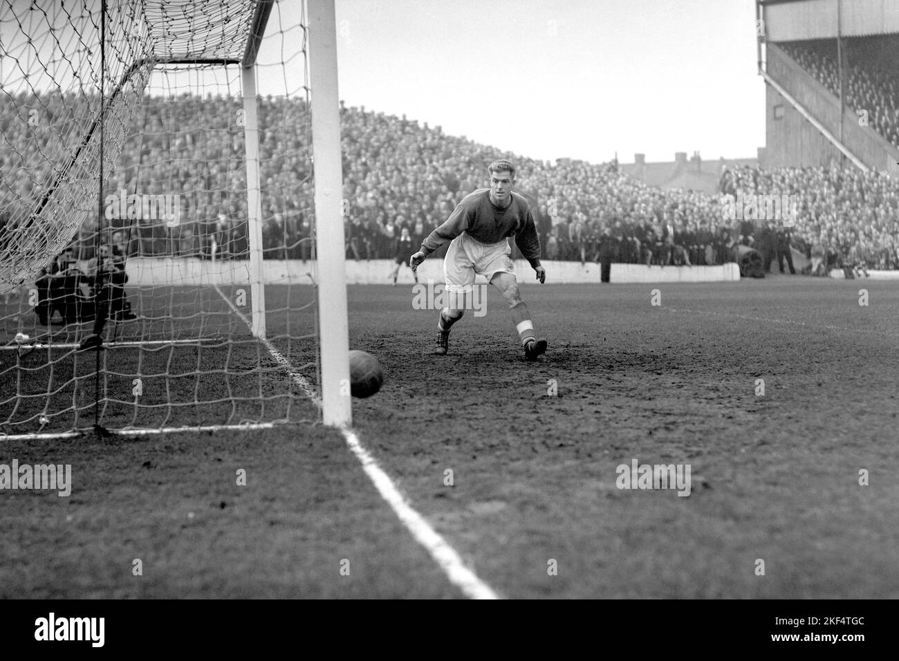 Charlton Athletic goalkeeper Sam Bartram is beaten for Chelsea's first ...