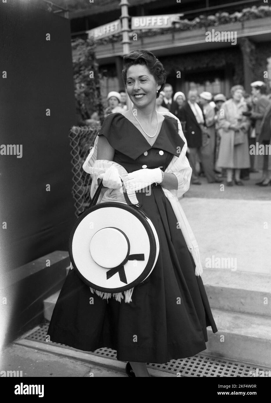 Fred Perry's wife Barbara at the Wimbledon Tennis Championships Stock ...