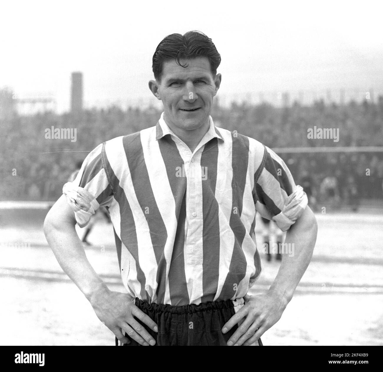 Brentford FC footballer Frank Latimer Stock Photo - Alamy