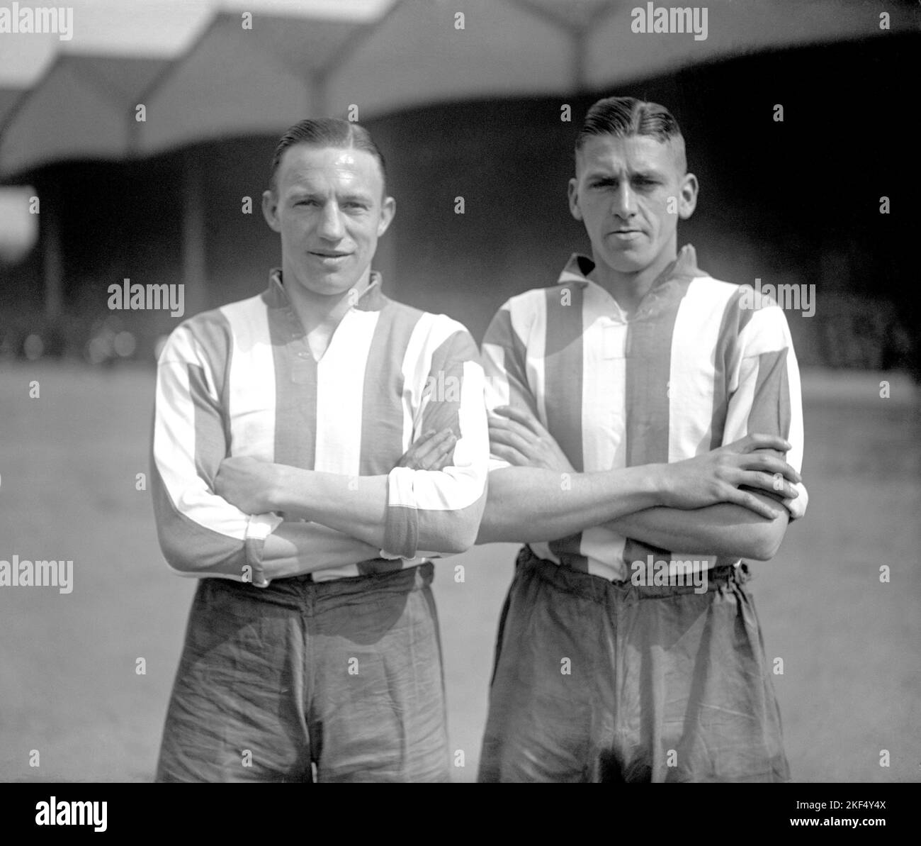 (L-R) Harry Burgess and Horace Burrows, Sheffield Wednesday Stock Photo ...