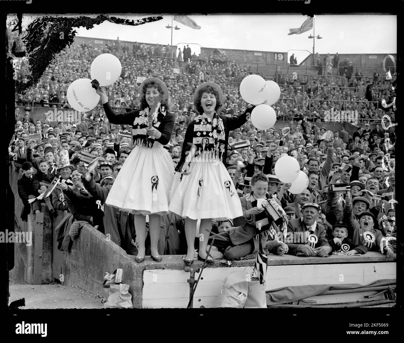 Luton Town fans look forward to the final Stock Photo - Alamy