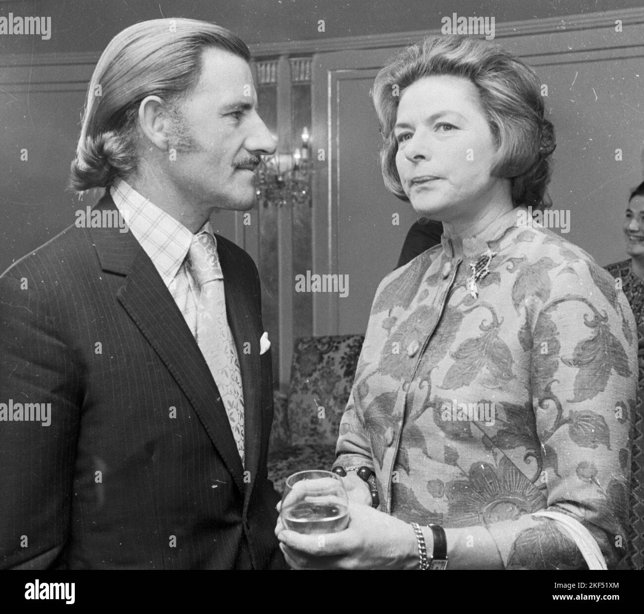 (L-R) Ex-world racing champion Graham Hill and actress Ingrid Bergman ...