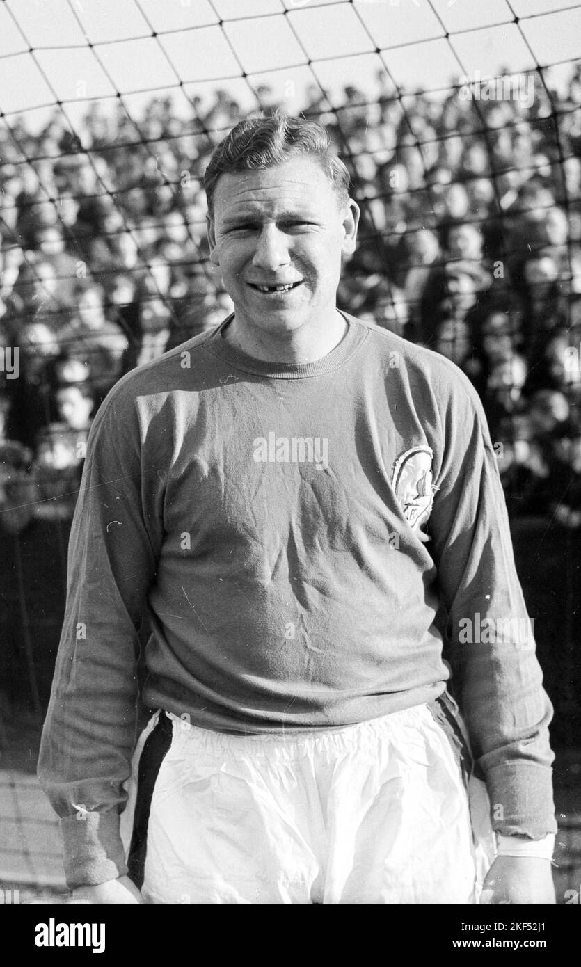Tommy Younger, Liverpool goalkeeper Stock Photo - Alamy