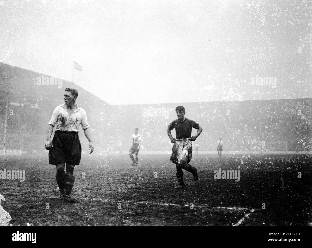 Willie Hall, Tottenham Hotspur (l Stock Photo - Alamy