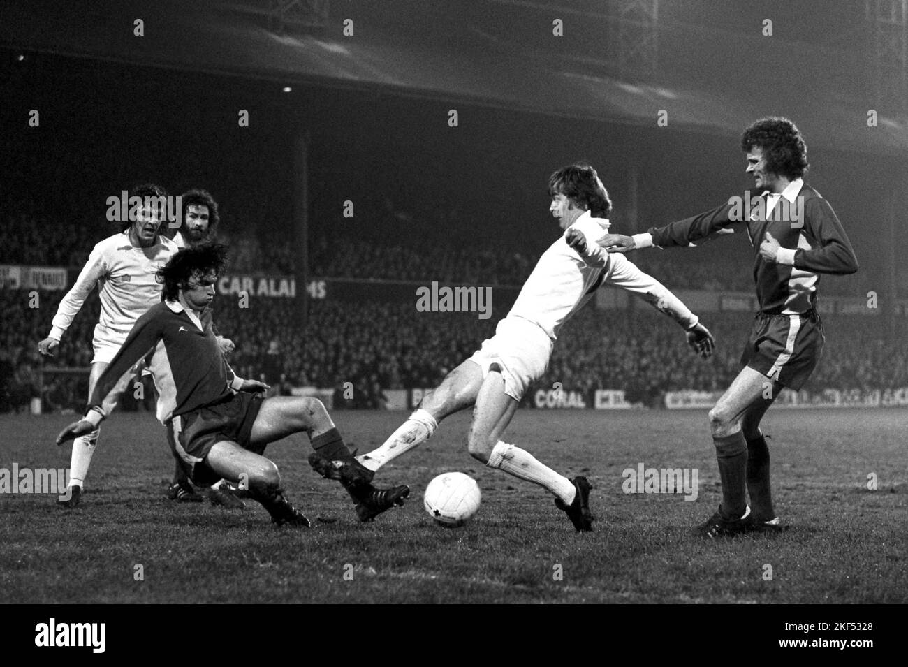 Wimbledon's Billy Edwards (l) and Dave Donaldson (r) tackles Leeds ...