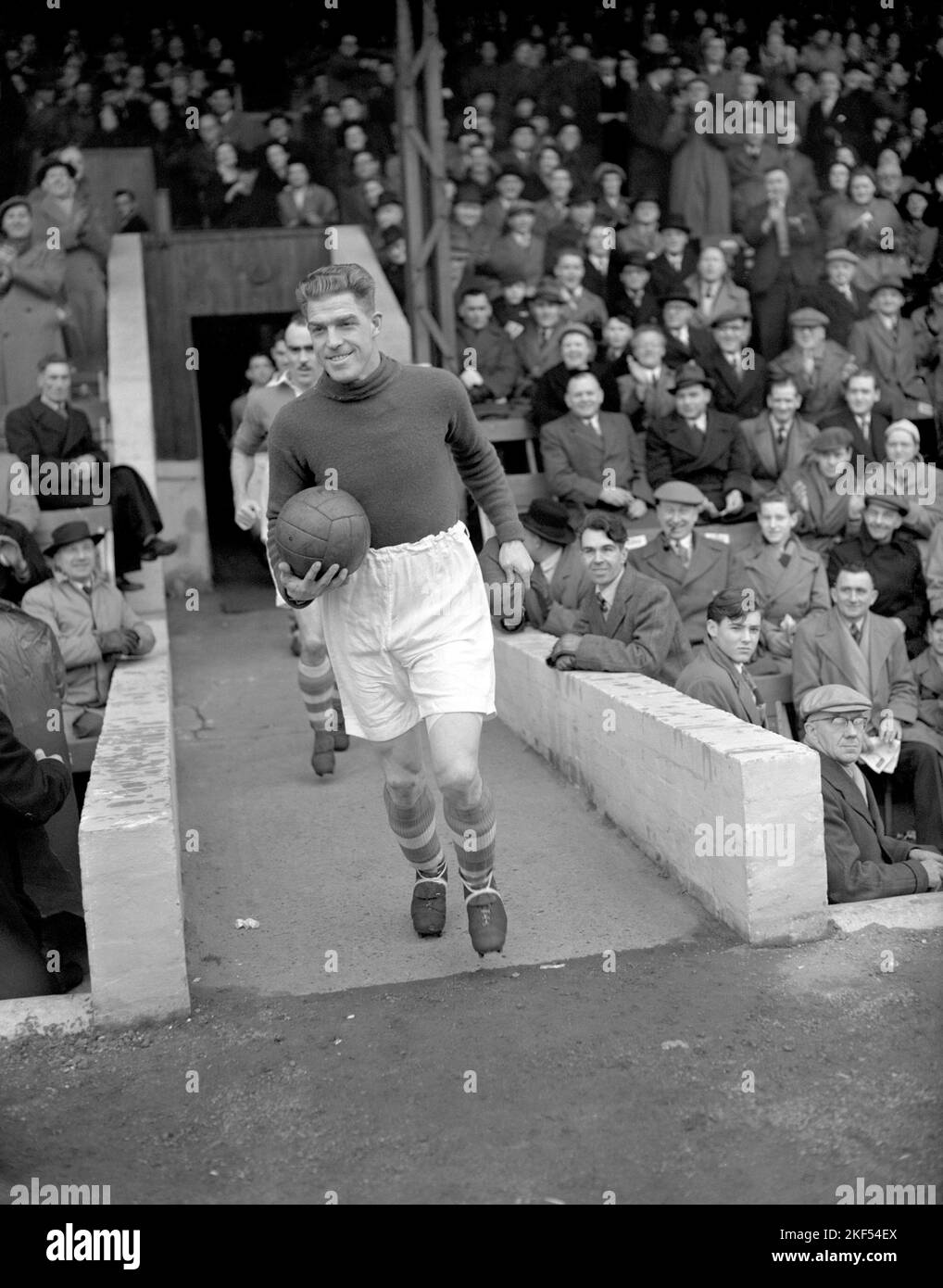 Charlton Athletic goalkeeper Sam Bartram runs out at The Valley on the ...