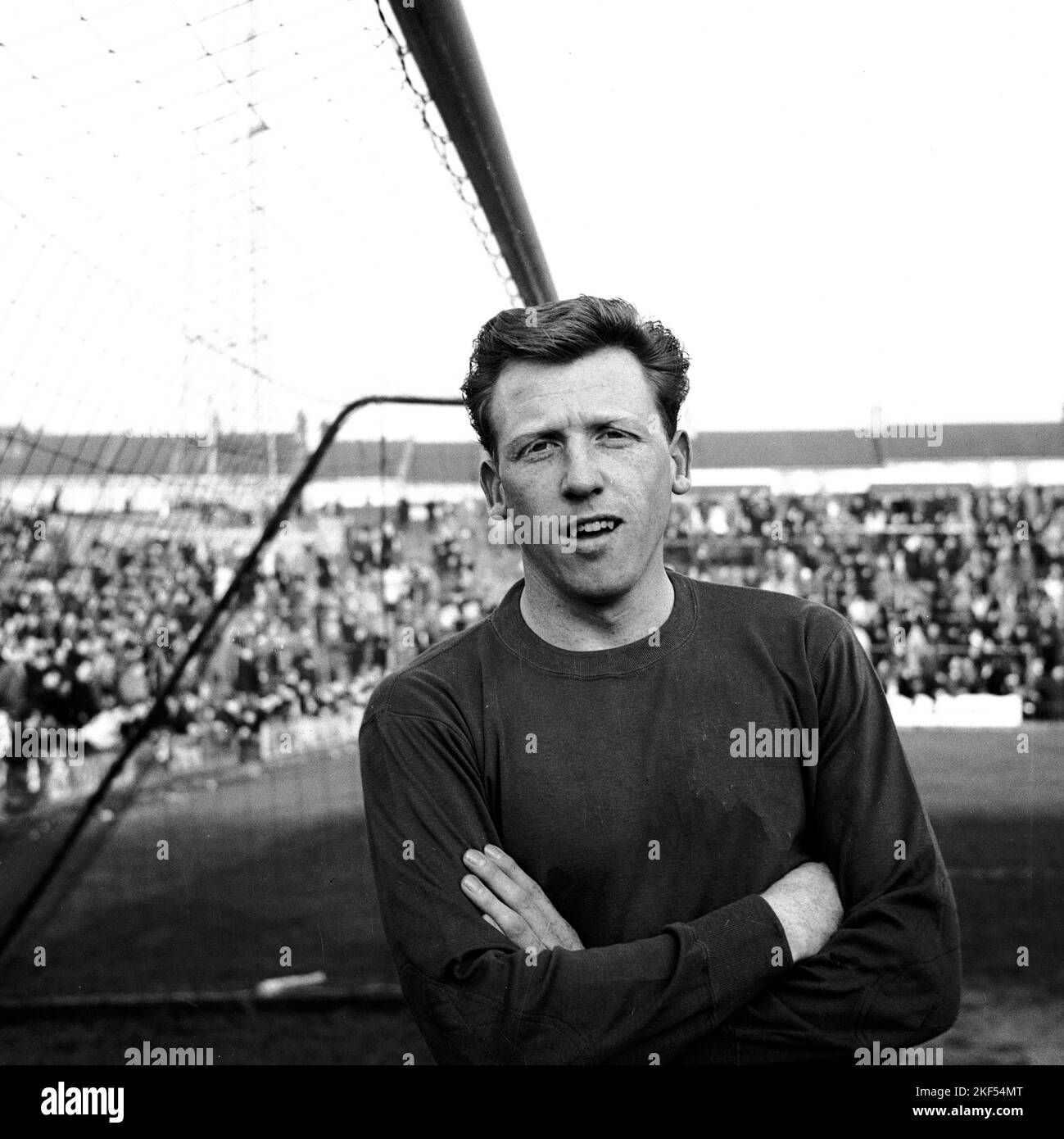 Mike Gibson, Bristol City goalkeeper Stock Photo - Alamy