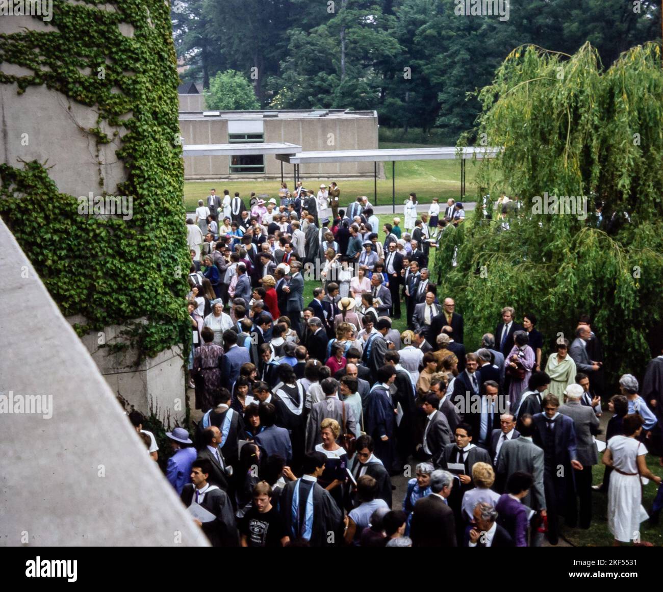 Graduation ceremony 1980s hi-res stock photography and images - Alamy