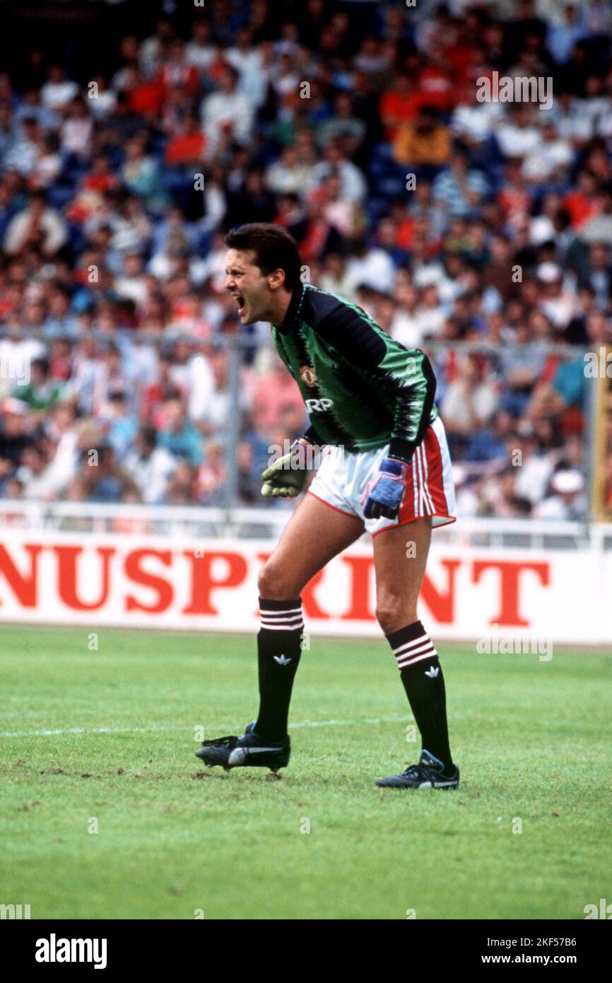 Les Sealey, Manchester United goalkeeper Stock Photo - Alamy