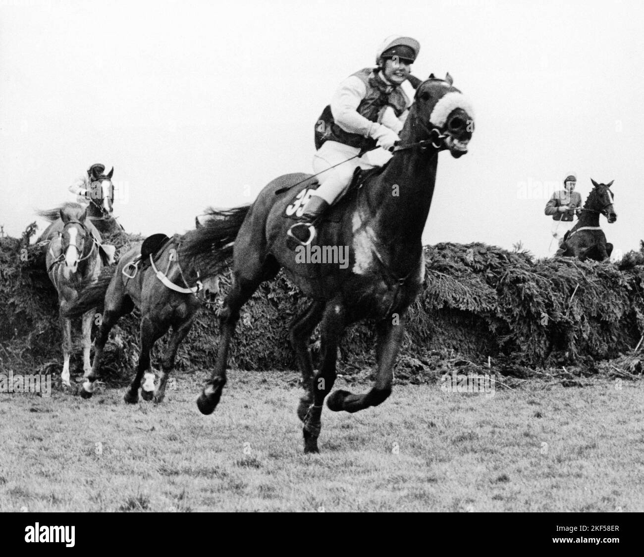 Geraldine Rees, on Cheers, storms on towards the finish after ...