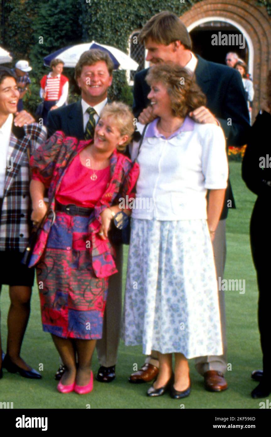 (L-R) Europe's Ian Woosnam, his wife Glendryth, Nick Faldo, and his ...