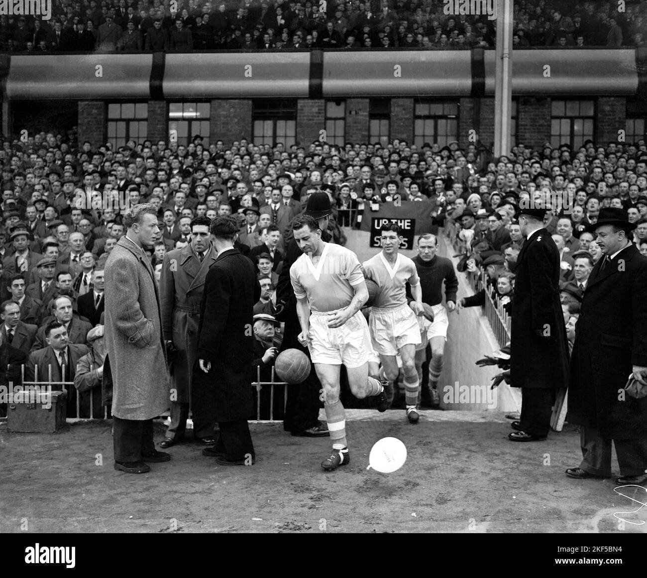 Manchester City captain Roy Paul leads his team out Stock Photo - Alamy