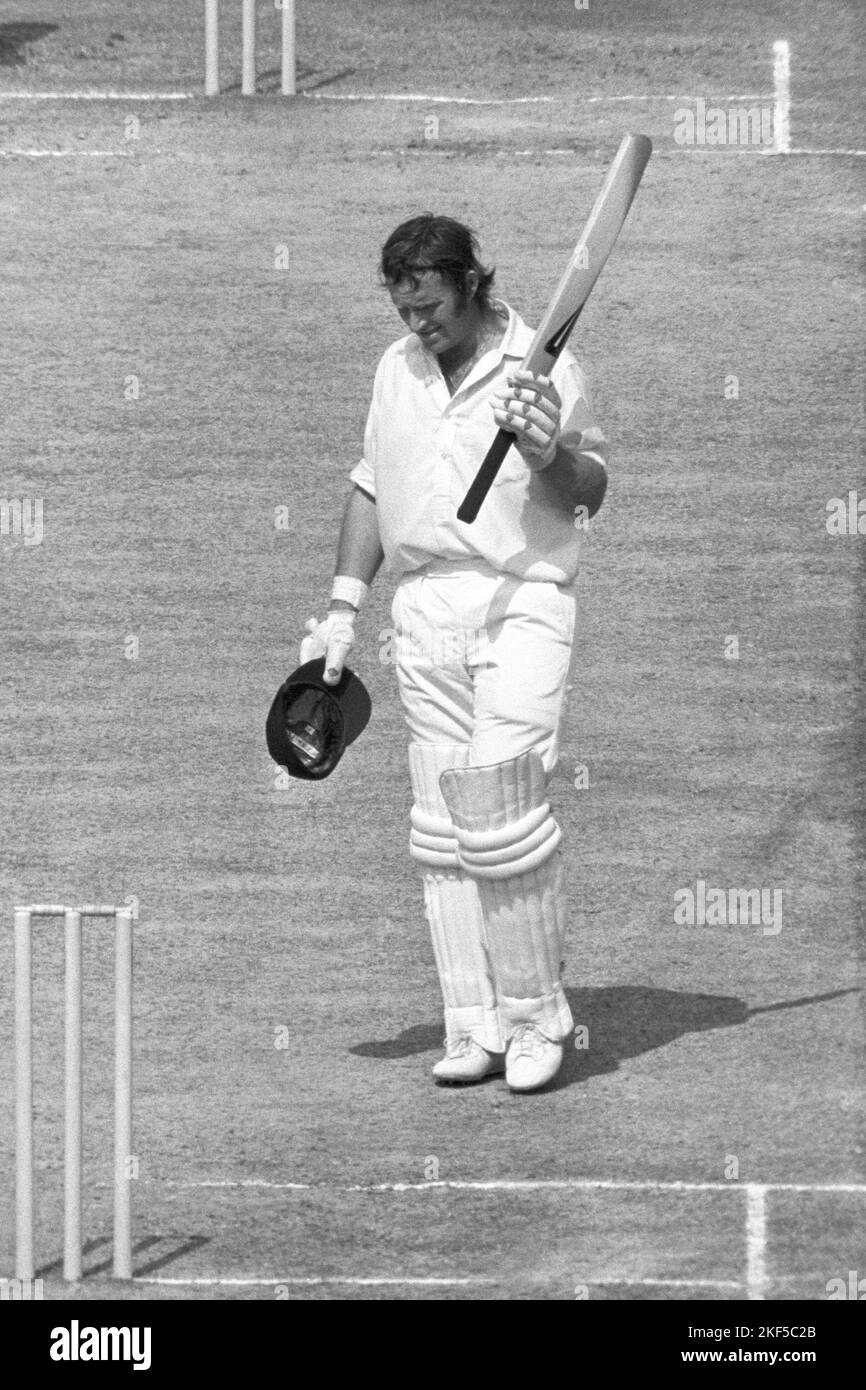 Dennis Amiss acknowledging the crowd after scoring 200 Stock Photo - Alamy
