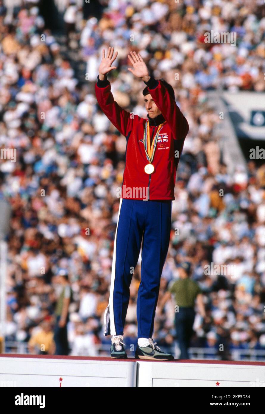 Great Britain's Seb Coe waves to the crowd after receiving his gold ...