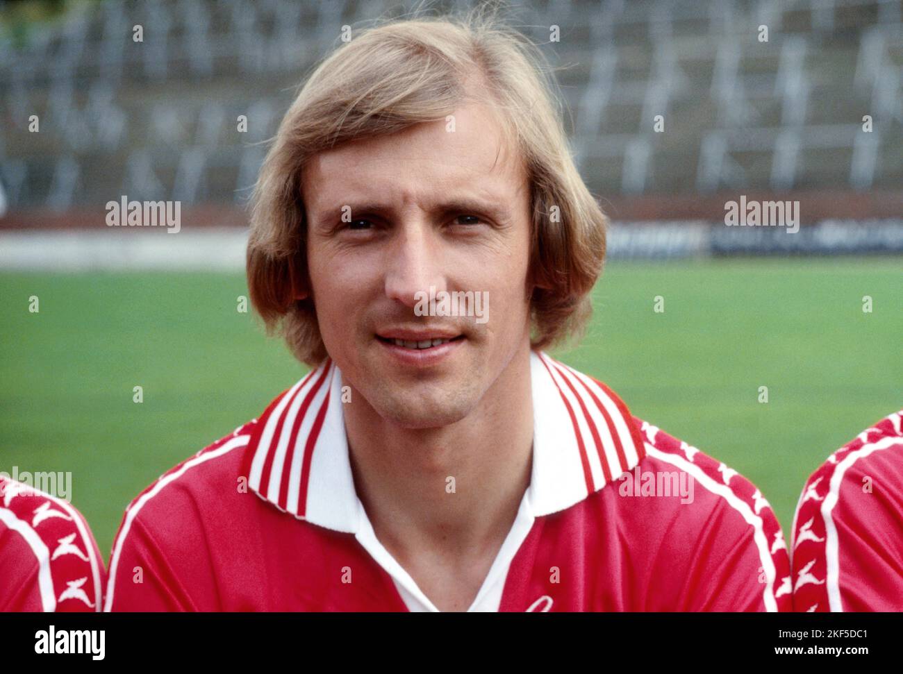 Dick Tydeman, Charlton Athletic Stock Photo - Alamy