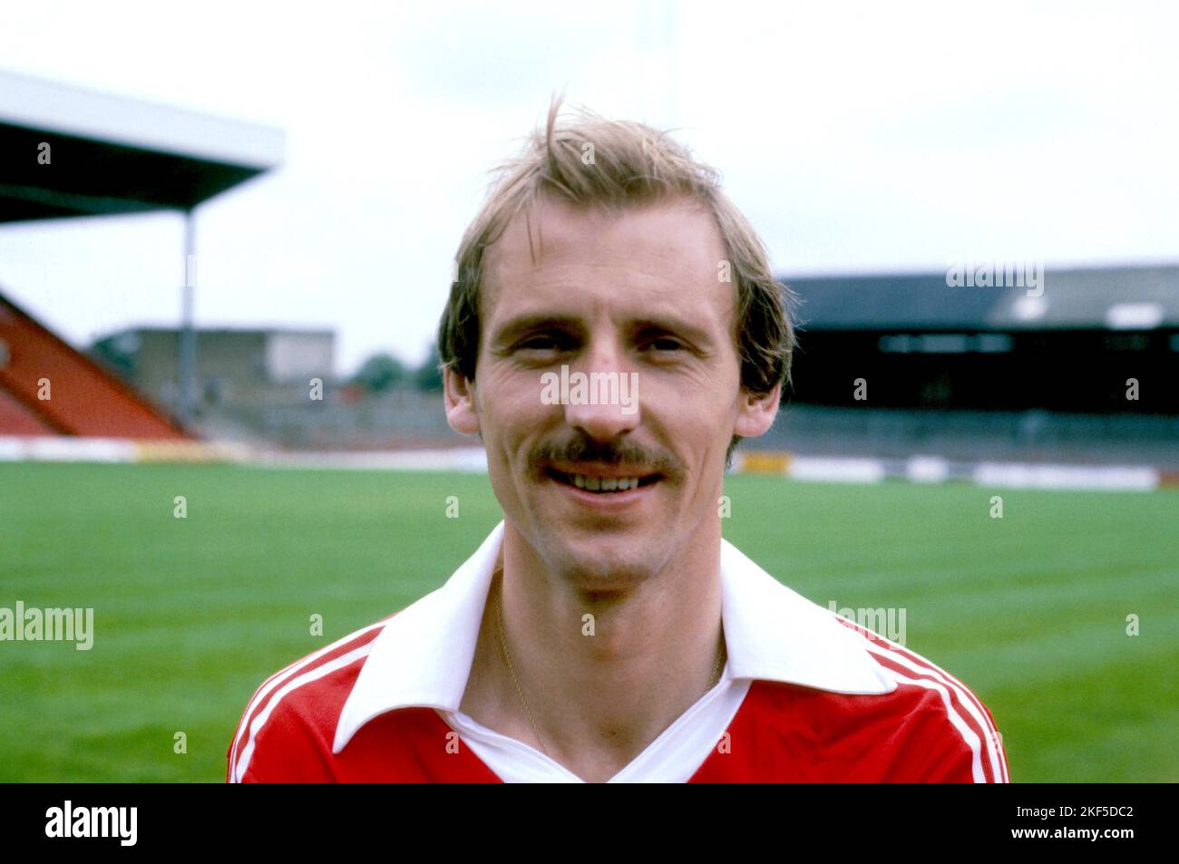 Dick Tydeman, Charlton Athletic Stock Photo - Alamy