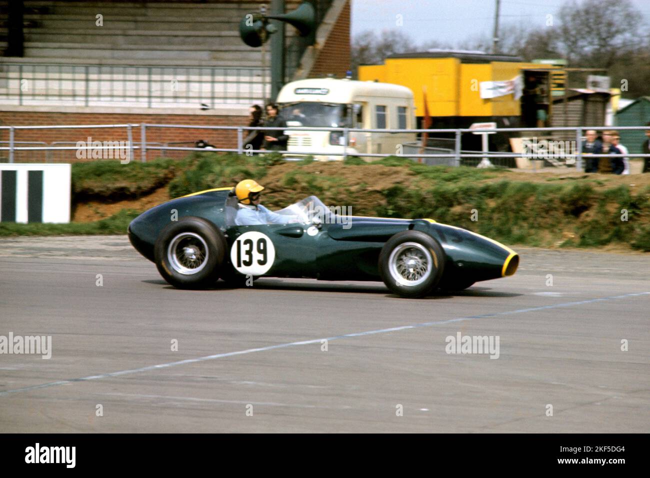 Neil Corner in action in an Aston DBR4 1959 Stock Photo - Alamy