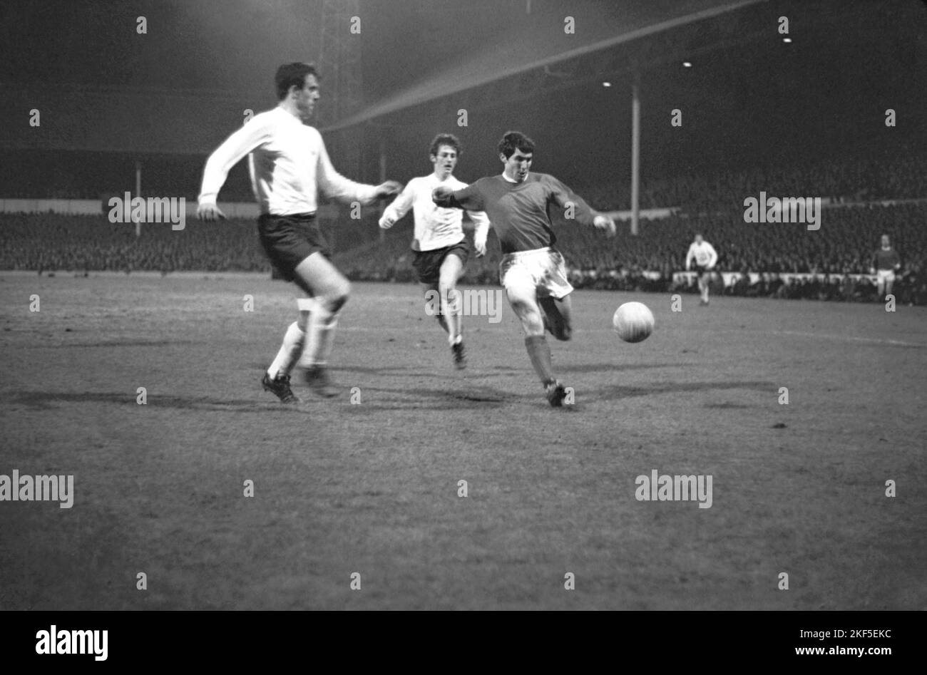 Tony Dunne, Manchester United (r Stock Photo - Alamy