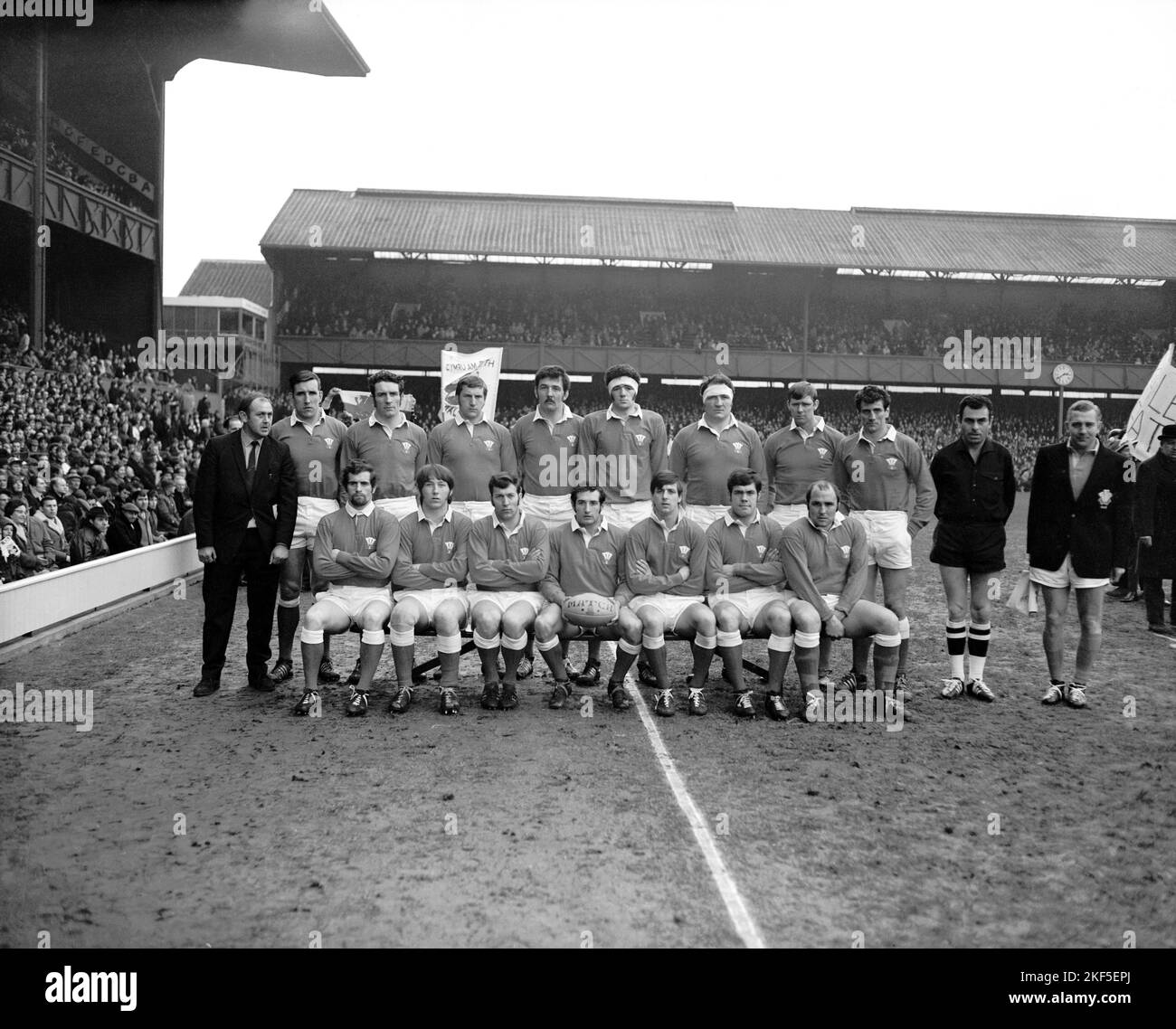 Wales team group, featuring Coach Clive Rowlands (back row, extreme l ...