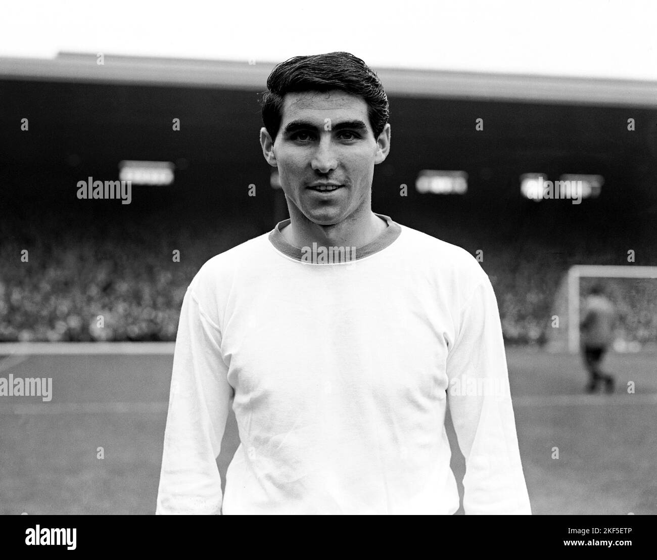 Tony Dunne, Manchester United Stock Photo - Alamy