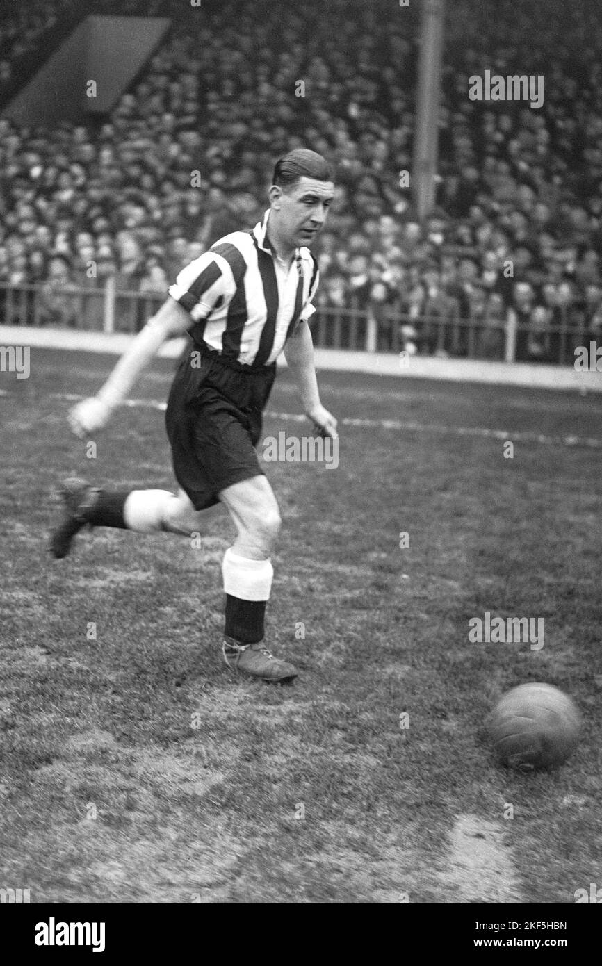 Joe Richardson, Newcastle United Stock Photo - Alamy