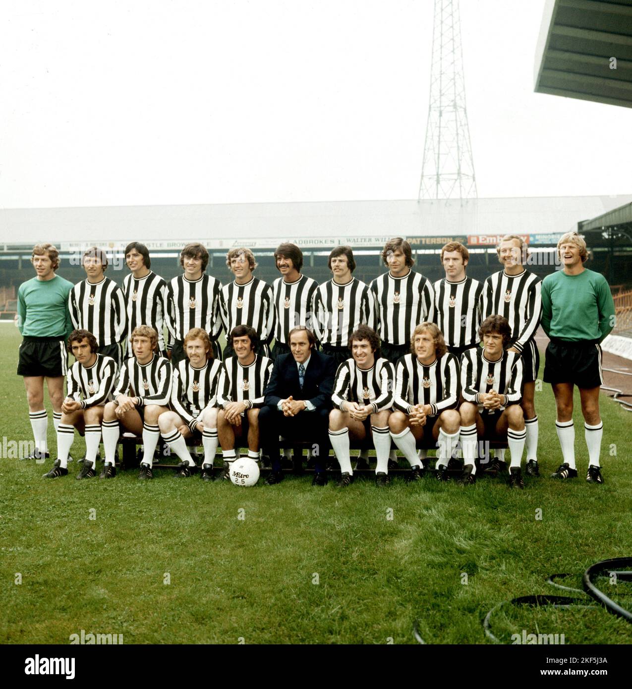 Newcastle United squad 1975-76: (back row, l-r) Mike Mahoney, David ...