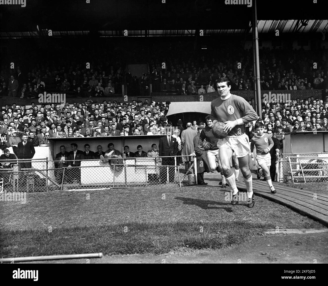 Liverpool captain Ron Yeats leads his team out Stock Photo - Alamy