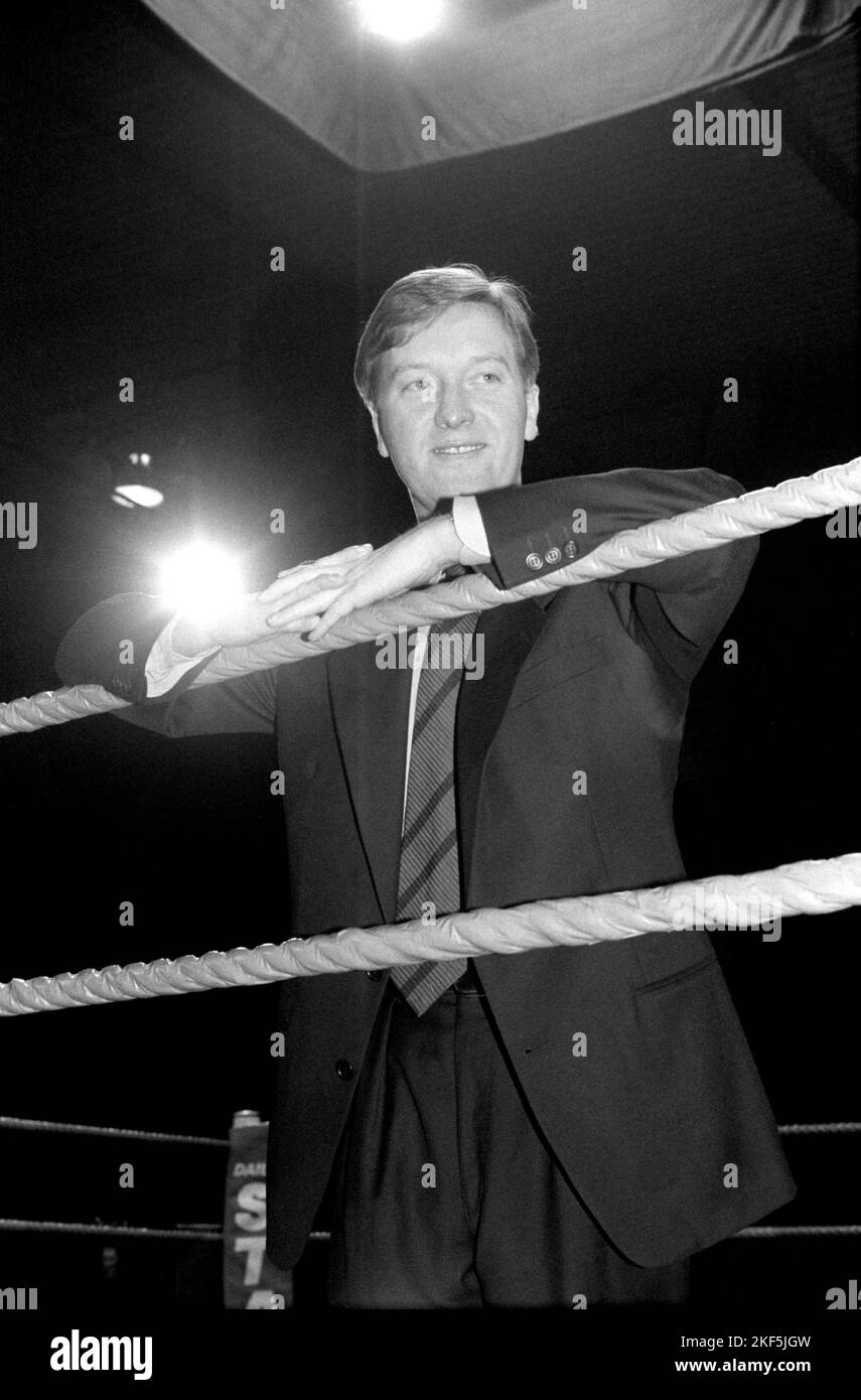 Boxing promoter Frank Warren Stock Photo - Alamy