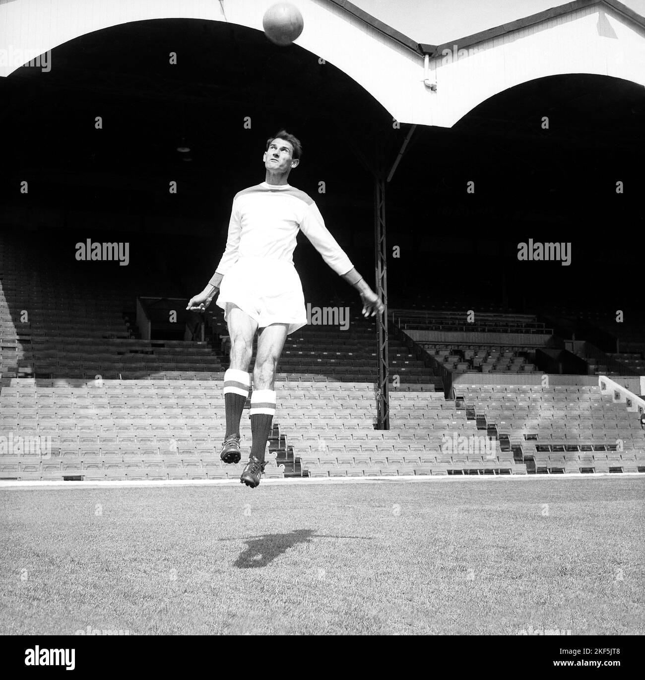 John Hewie, Charlton Athletic Stock Photo - Alamy