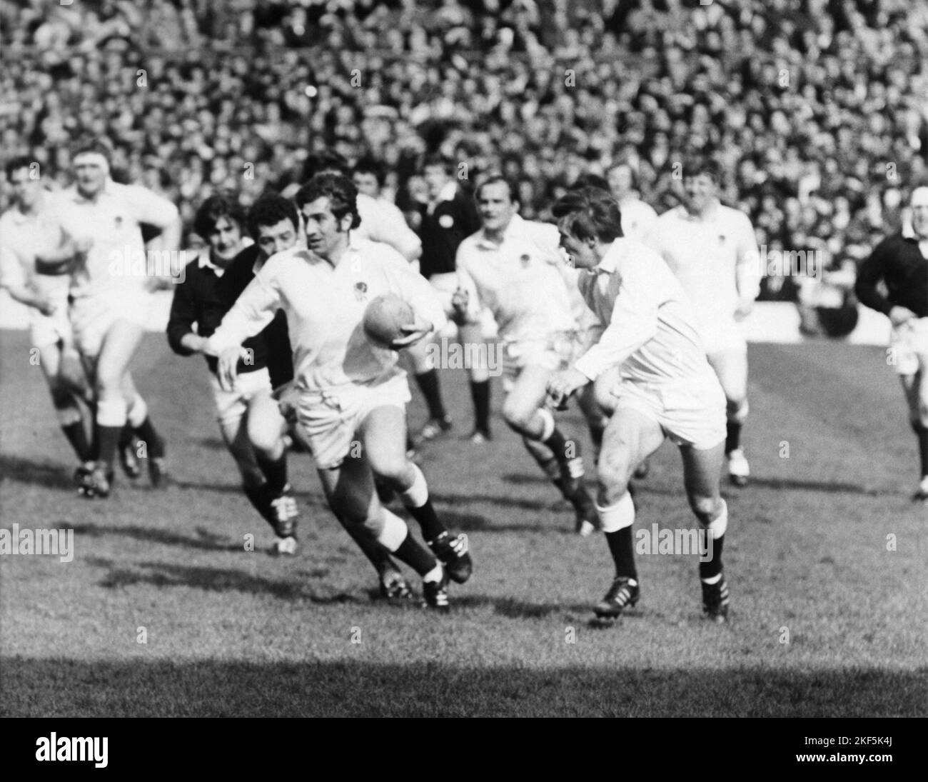 England's Jeremy Janion (l) makes a break Stock Photo - Alamy