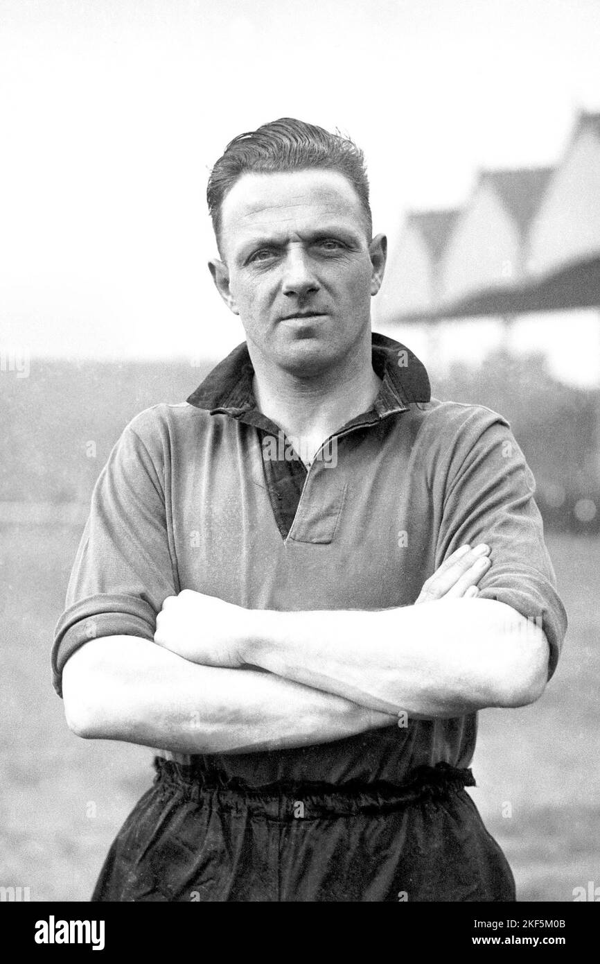 Wilf Lowton, Wolverhampton Wanderers Stock Photo - Alamy