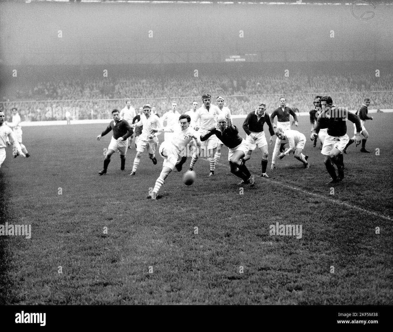 (L-R) London Counties' Albert Agar kicks for touch as South Africa's ...