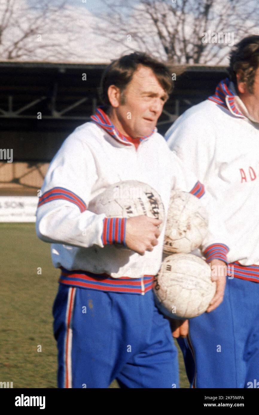 Les Cocker, England trainer Stock Photo - Alamy