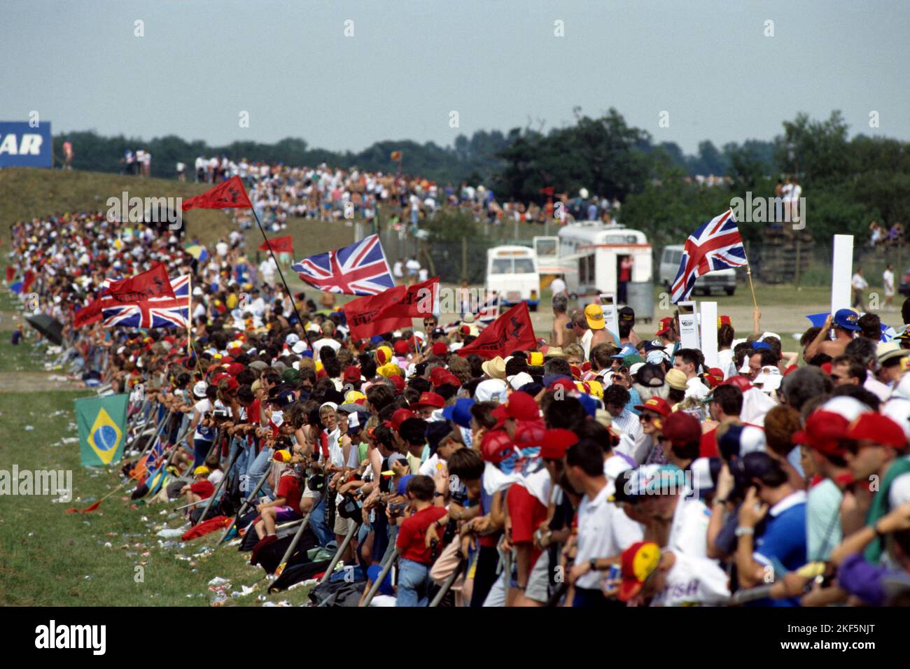 Formula One fans gather down hanger straight at Silverstone for the ...