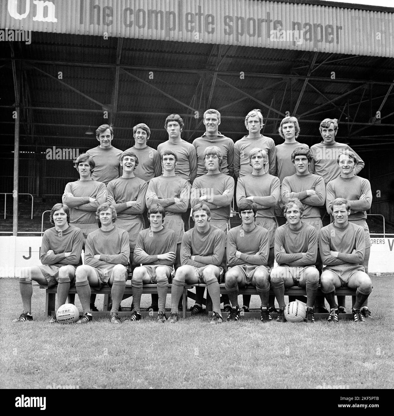 Rotherham United squad 1970-71: (back row, l-r) John Fantham, Trevor ...