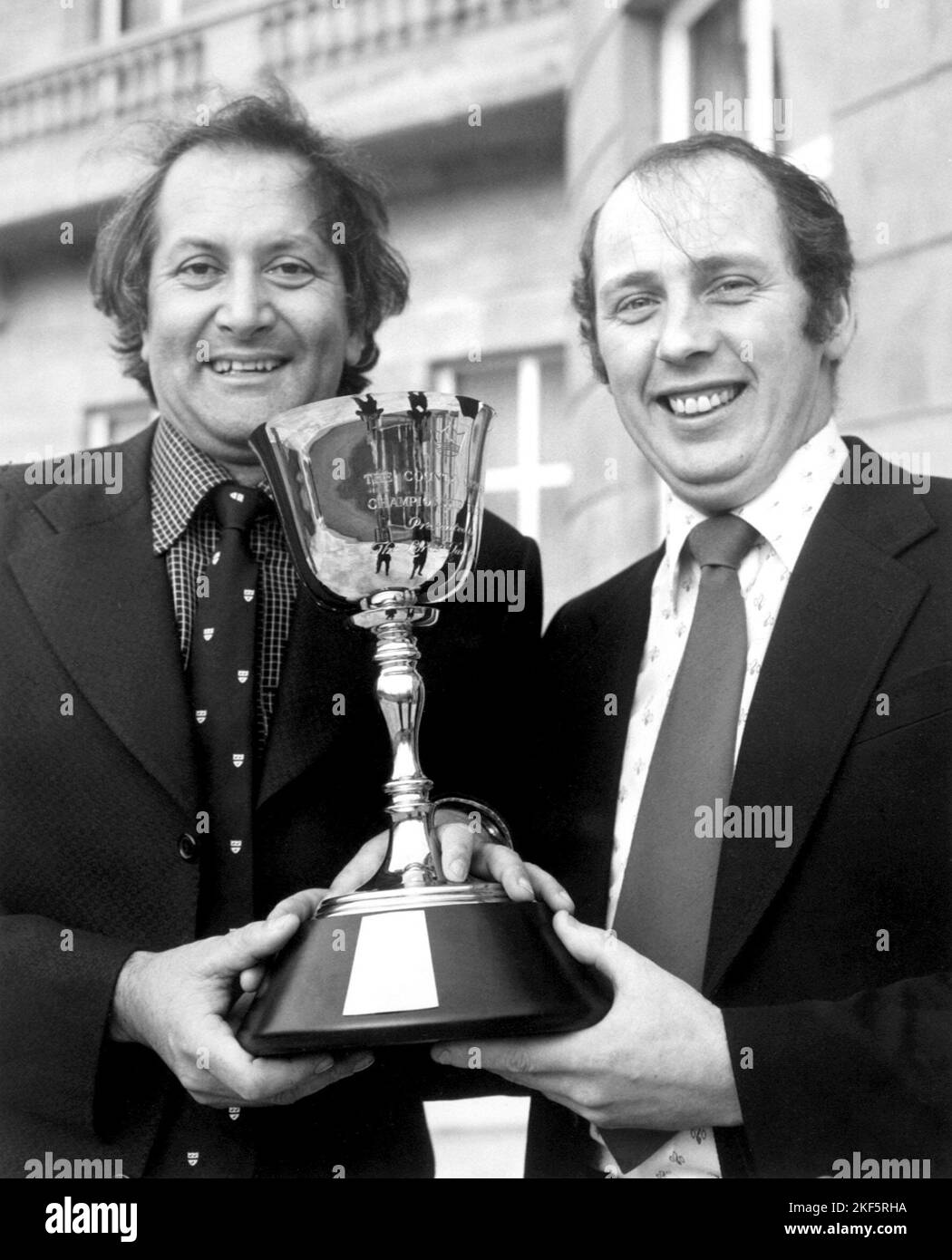 (L-R) Worcestershire's Basil D'Oliveira and Norman Gifford show off the ...