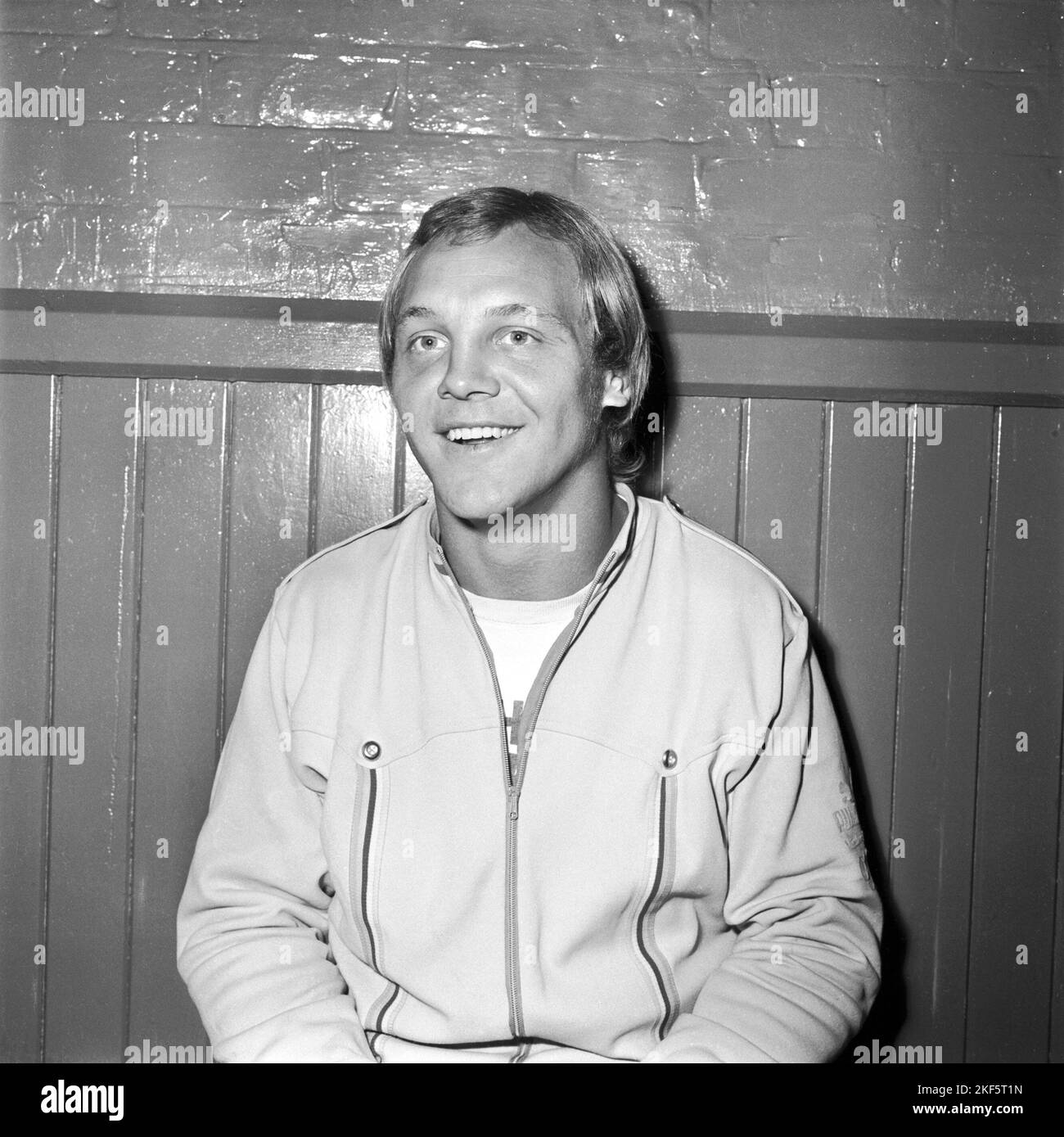Great Britain's Brian Jacks, bronze medallist in the Middleweight Division Stock Photo - Alamy